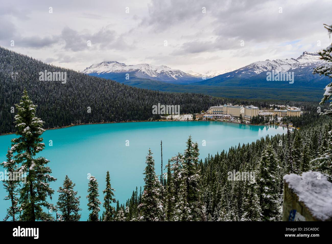 Fairview lookout of Lake Louise, snowcap mountains, and Fairmont Hotel ...