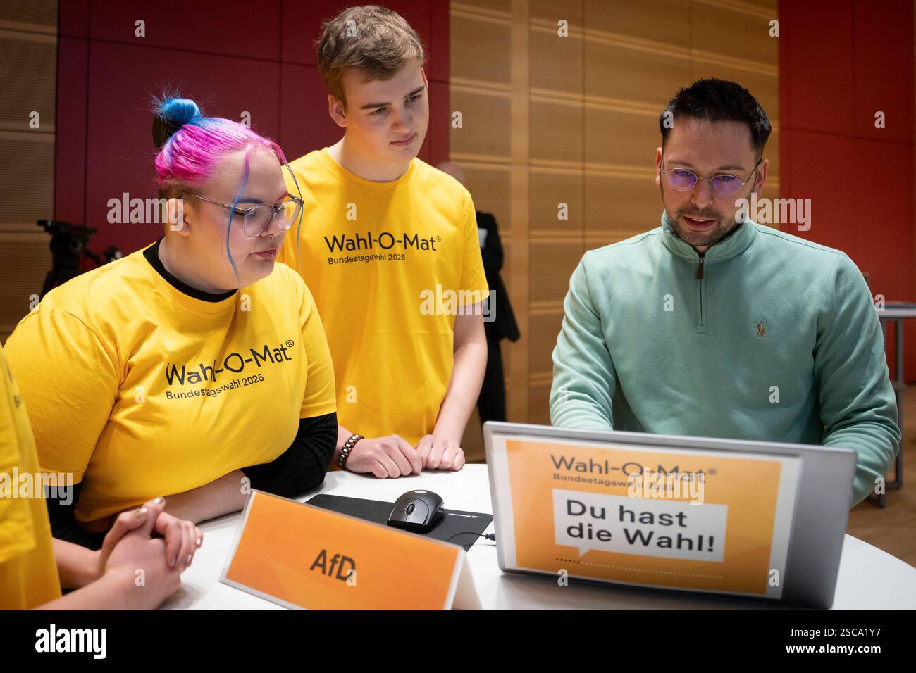 Vorstellung, Wahl-O-Mat, Bundestagswahl Pressekonferenz, Vorstellung ...
