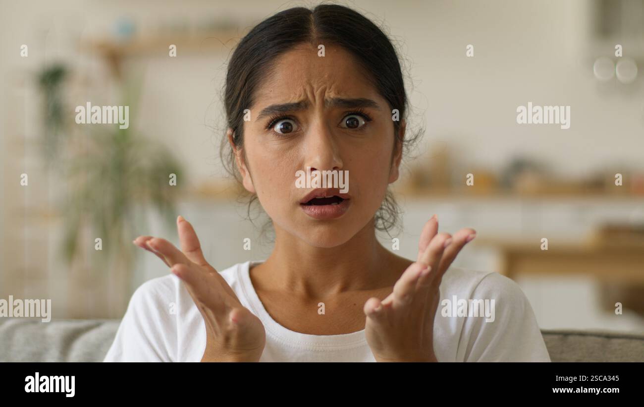 Shocked girl staring camera hi-res stock photography and images - Alamy