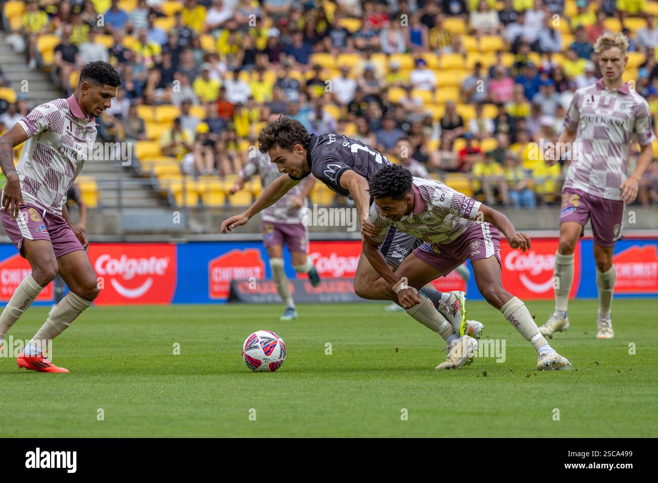 Wellington, New Zealand, 6 Febuary 2025: Sam Sutton (19, Wellington ...