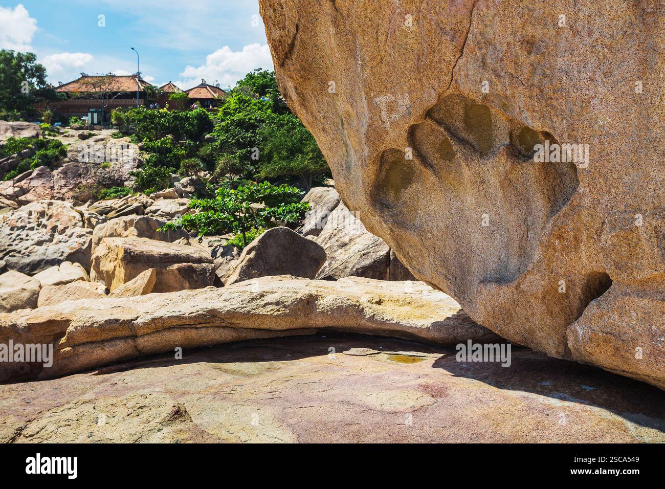 Hon Chong cape, Garden stone, Track from paw of the dragon, popular ...