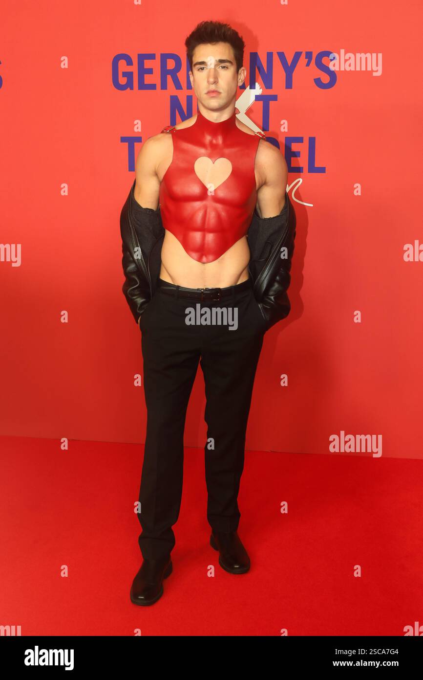 Kino-Preview zur 20. Staffel Germany s Next Topmodel - by Heidi Klum Lukas Küchen bei der Kino ...