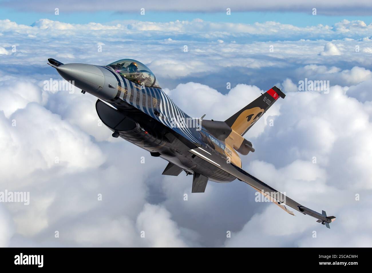 Turkish Air Force F-16 Fighting Falcon solo aerobatic display, known as ...