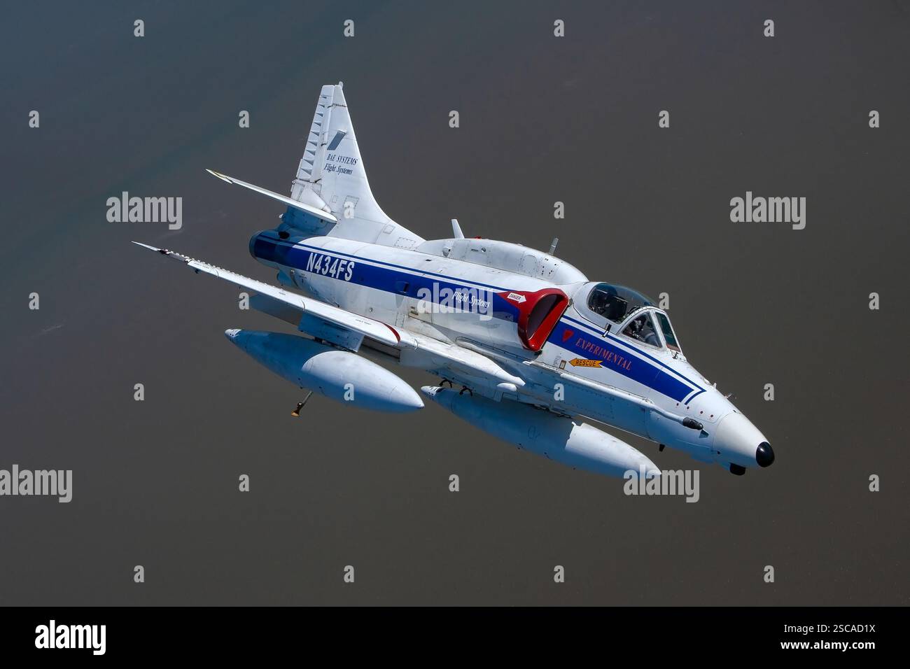 A-4 Skyhawk flying during an air-to-air photo shoot. The A-4 Skyhawk ...