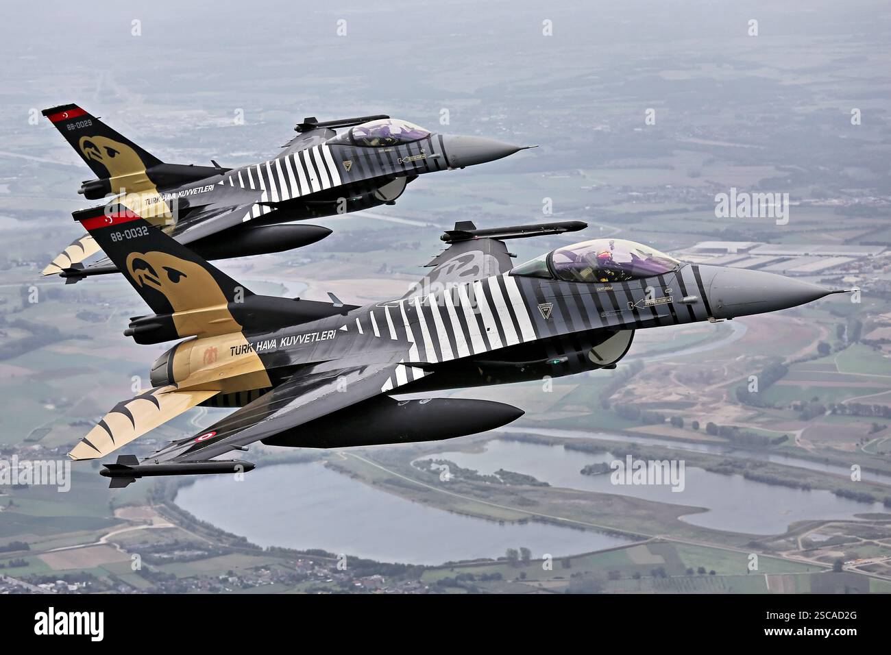 turkish air force F-16 soloturk Stock Photo - Alamy