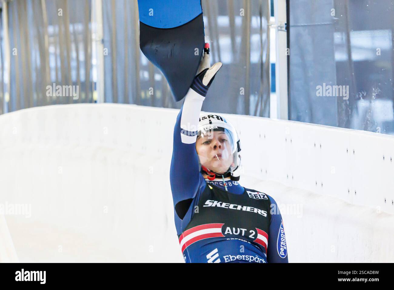 Lisa Schulte (AUT, Österreich) beim Anschlag ans Touchpad, 26.01.2025 ...