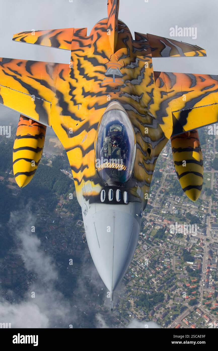 Belgian Air Force General Dynamics F-16 Fighting Falcon Tiger, equipped ...
