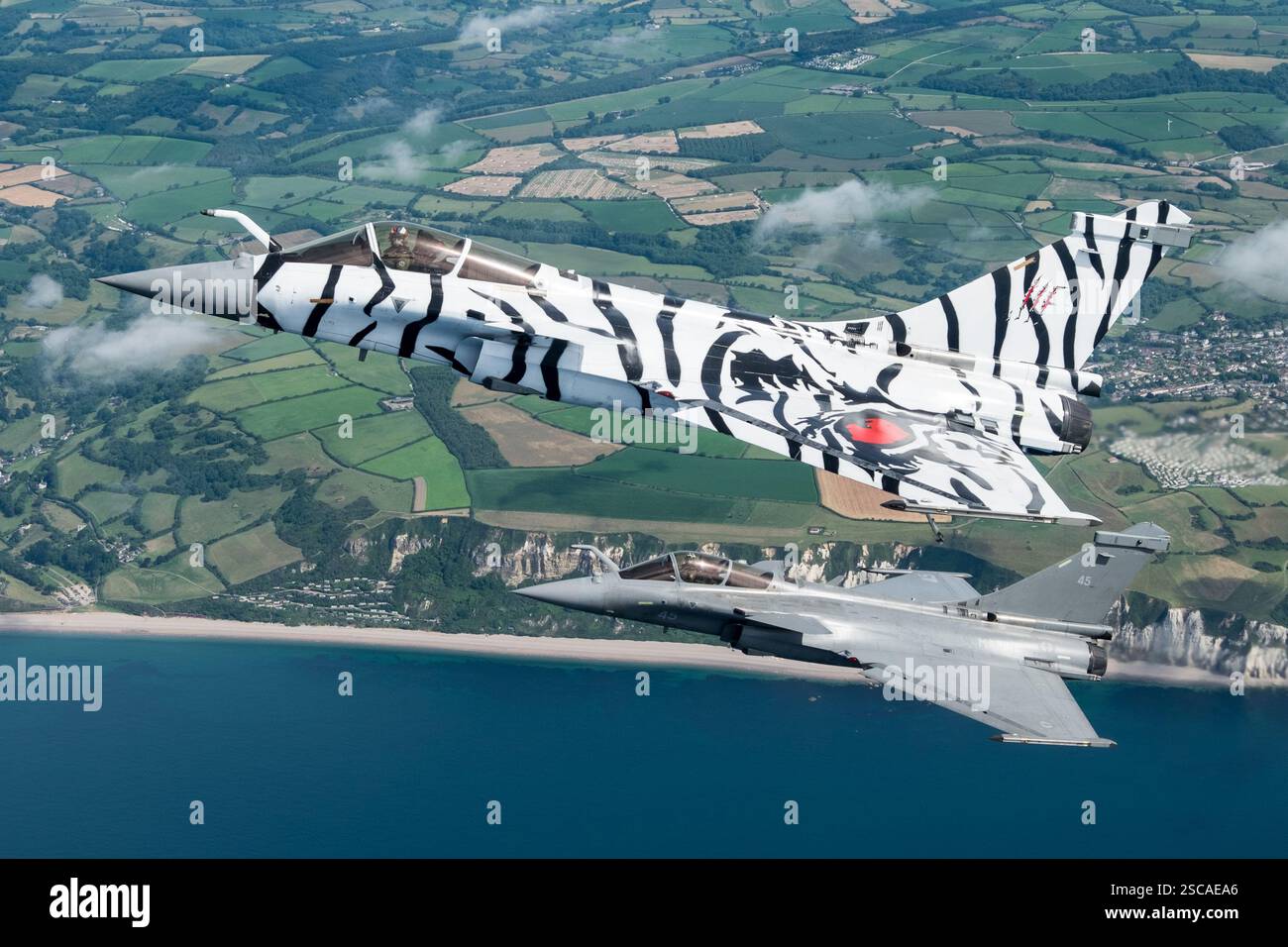 A French Navy Dassault Rafale M, a carrier-based multirole fighter ...