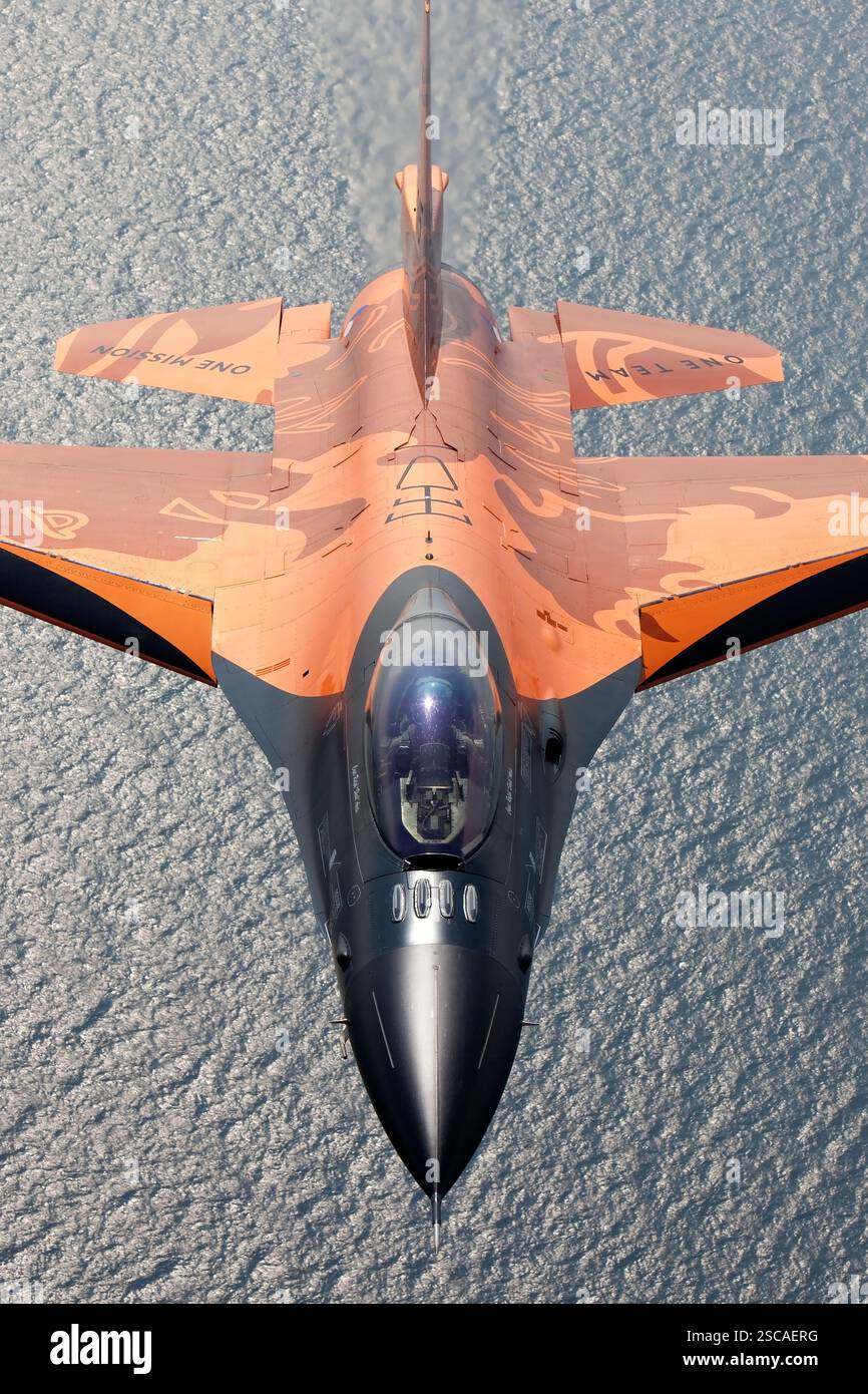Royal Netherlands Air Force F-16AM Fighting Falcon 'Orange Lion ...