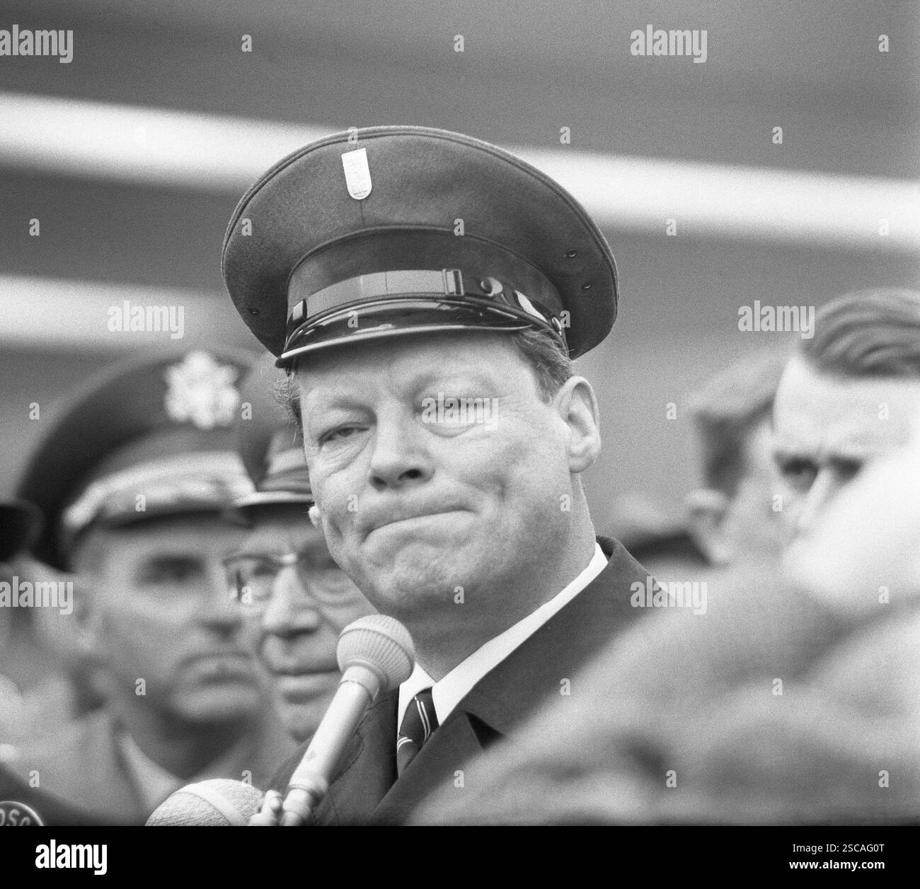 Willy Brandt at the inauguration of the subway line 7 in Berlin ...