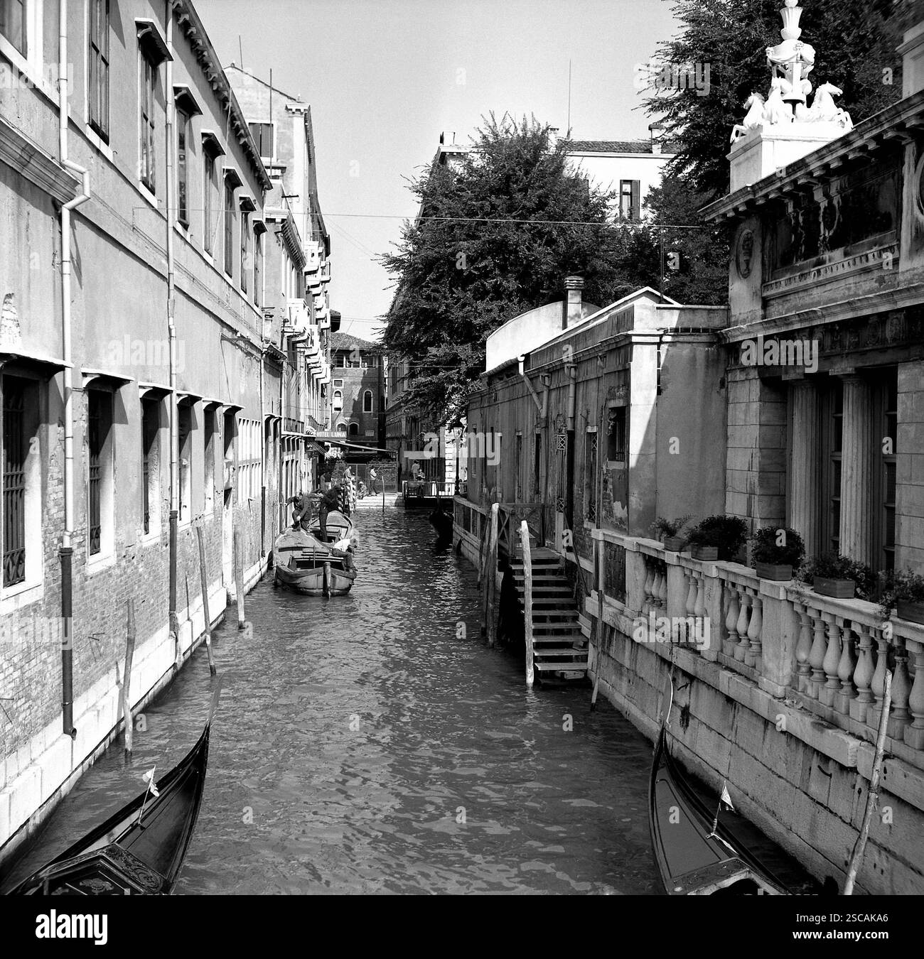 City gondolas Black and White Stock Photos & Images - Alamy