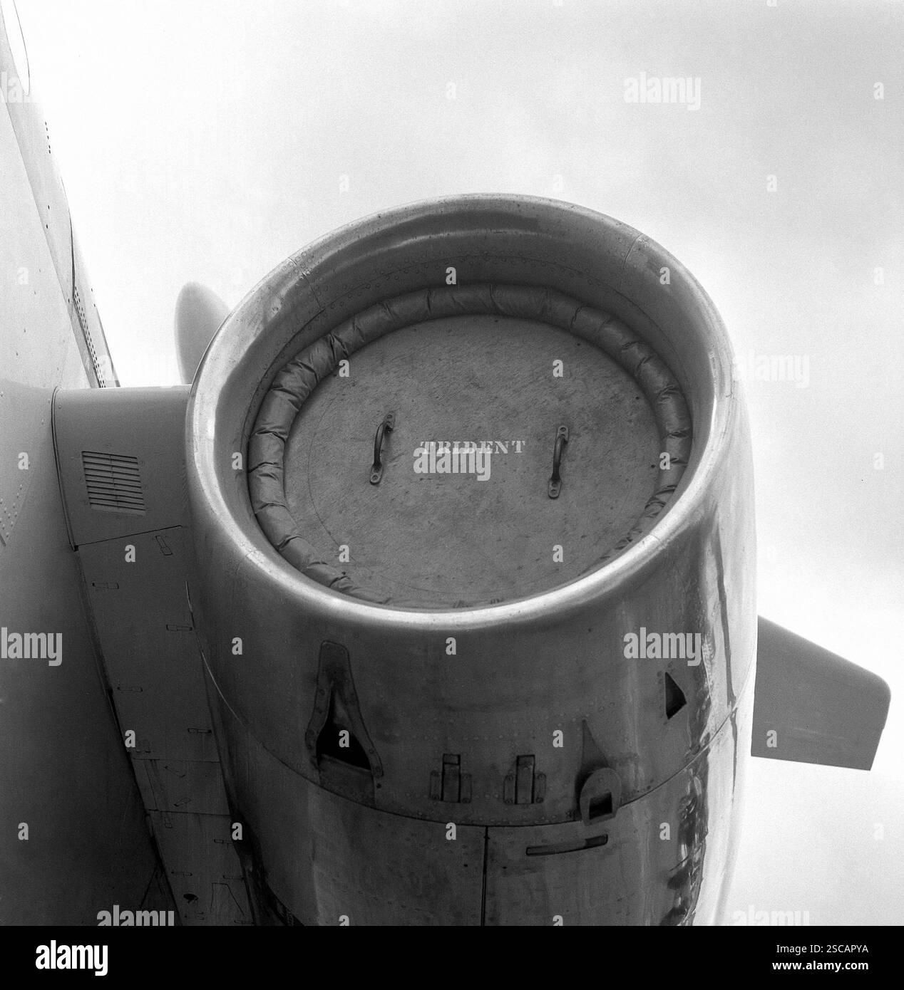 Jet engine of a Hawker Siddeley Trident in Farnborough Stock Photo - Alamy