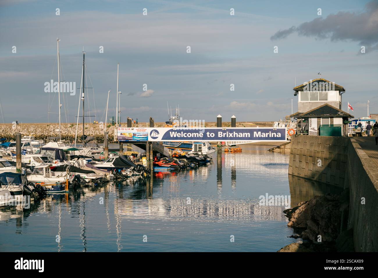 Welcome to brixham marina sign hi-res stock photography and images - Alamy