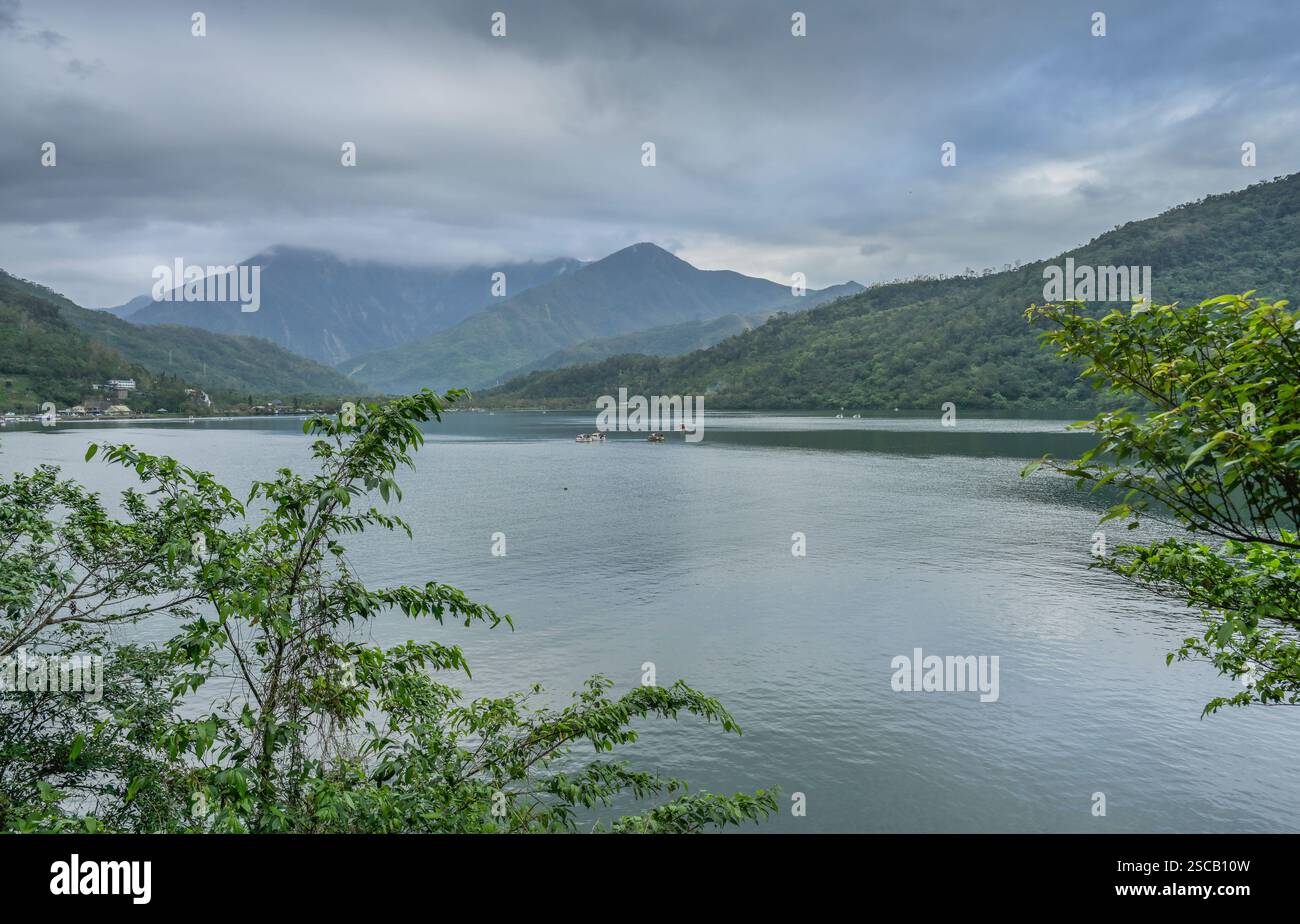 Liyu Lake, Chinan National Forest Recreation Area, Shoufeng Township ...