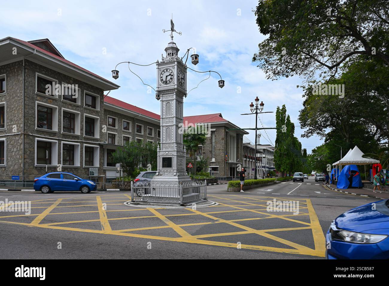 VICTORIA, SEYCHELLES - DECEMBER 03, 2024: Circular traffic around Clock ...