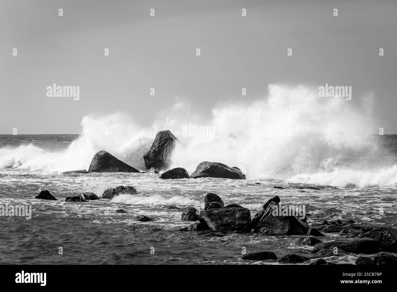Beautiful landscape ocean waves crashing Black and White Stock Photos ...