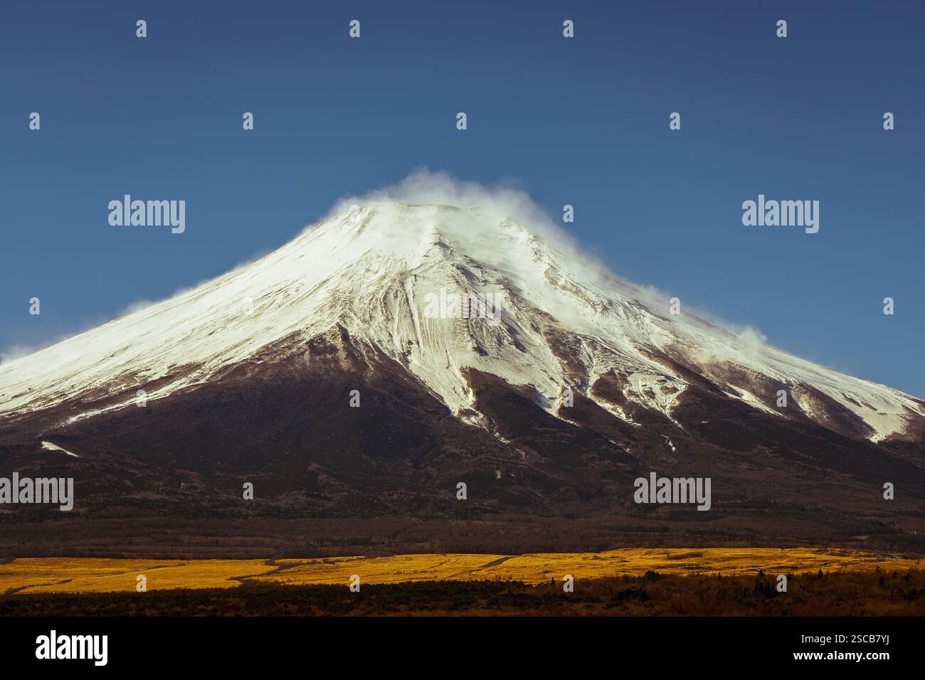 Mount fuji on clear day with blue sky Stock Photo - Alamy