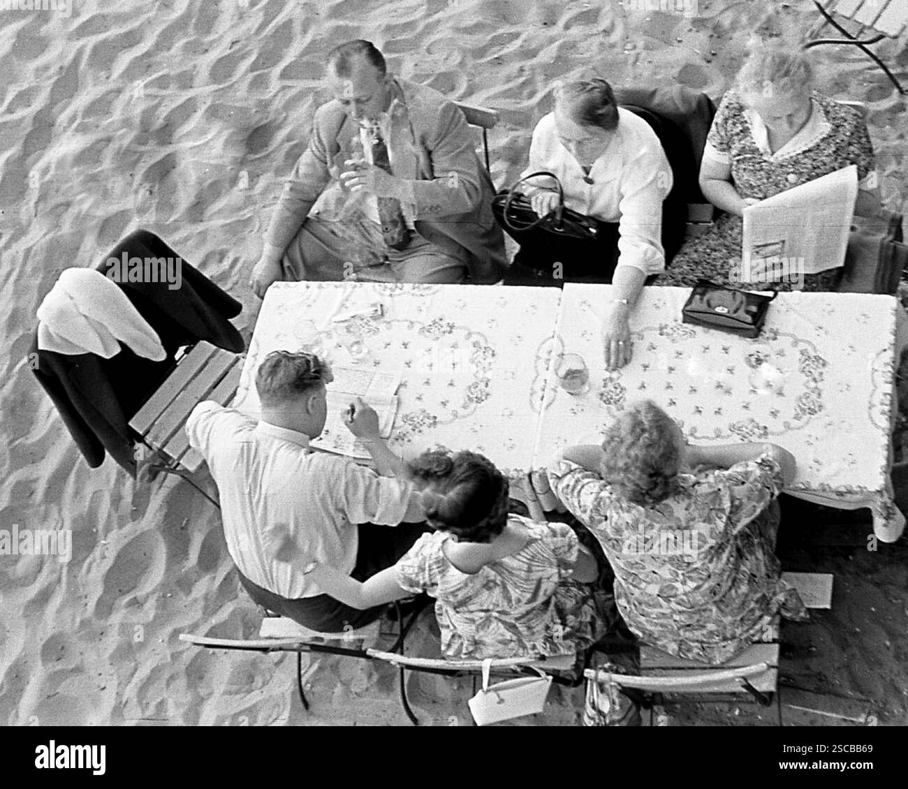 A military parade takes place in Jerusalem during the 20th anniversary ...