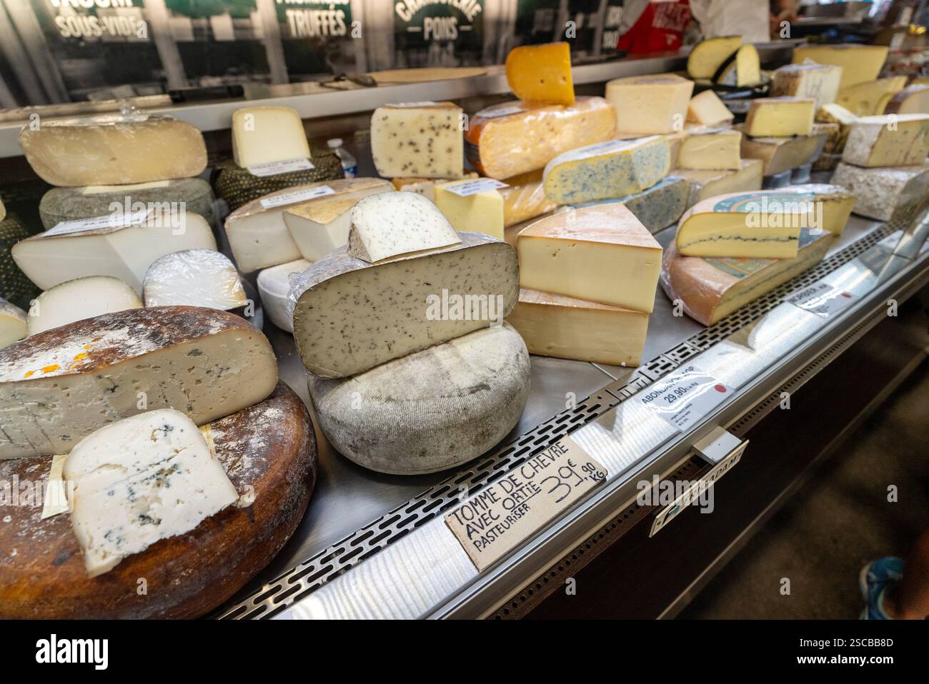 Antibes, France - 21.09.2024: Cheese Display in a French Fromagerie ...