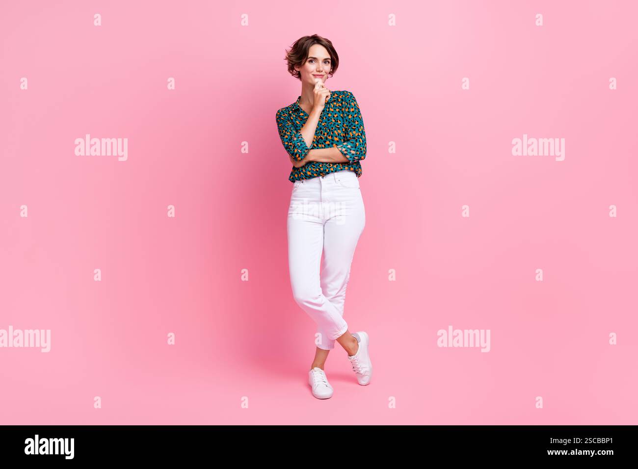 Full body length photo of brown hair top manager woman in casual outfit ...