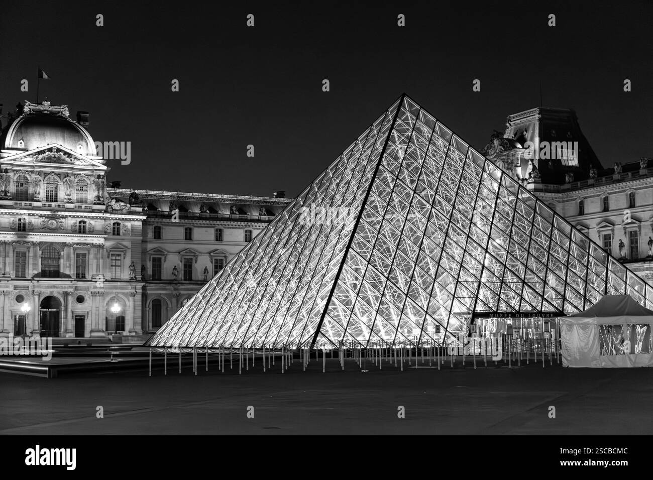 Paris, France - JAN 24, 2022: The glass pyramid of Louvre Museum, the ...