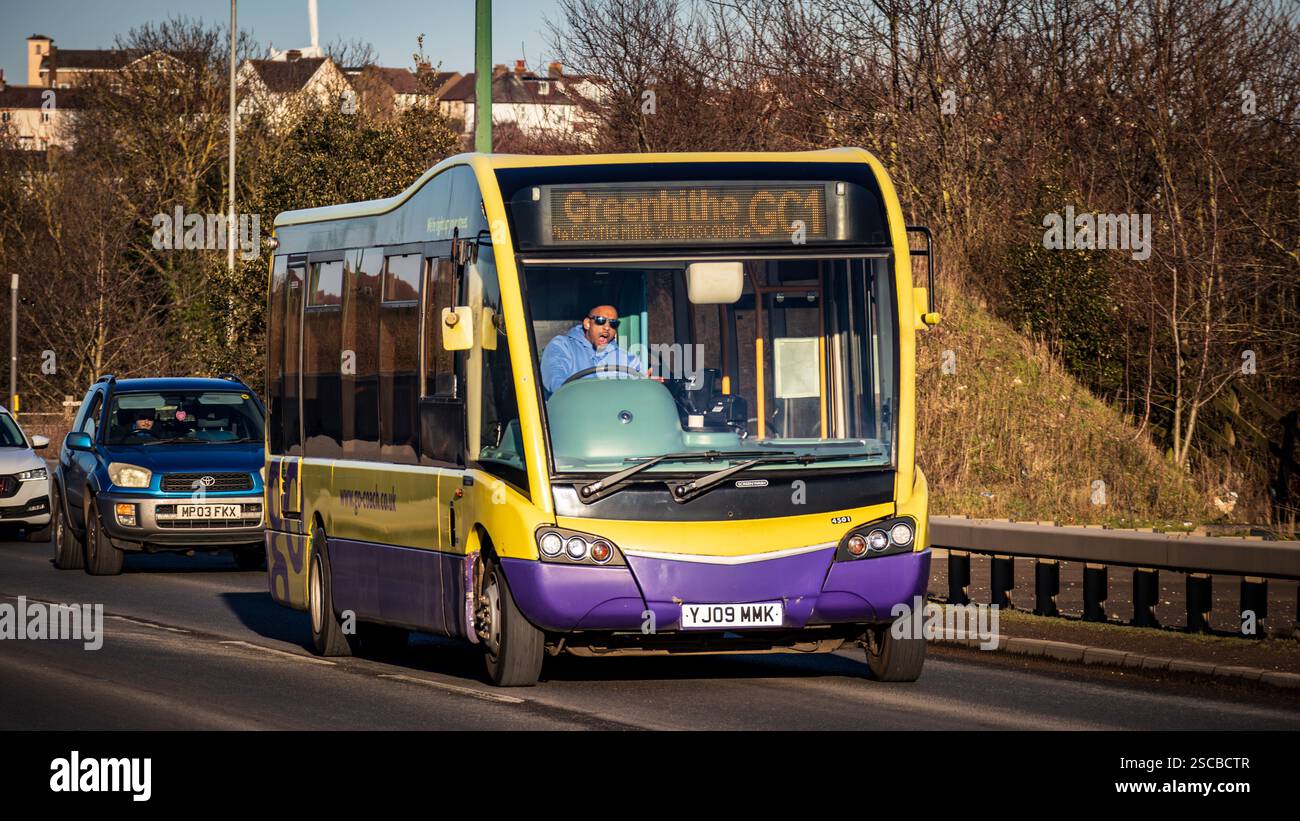 Go coach bus hi-res stock photography and images - Alamy
