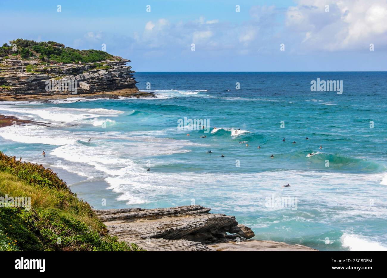 People surfing at Tamarama Beach, Sydney, Australia Stock Photo - Alamy