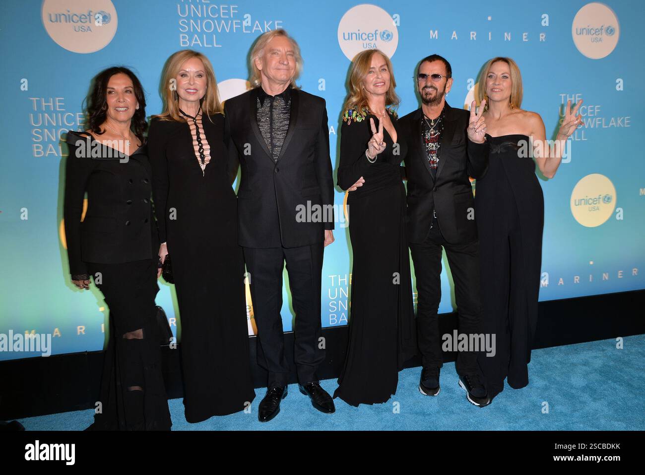Olivia Harrison, Marjorie Walsh, Joe Walsh, Barbara Bach, Ringo Starr ...