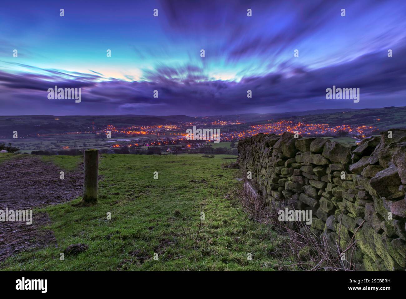 North yorkshire heather rock hi-res stock photography and images - Alamy