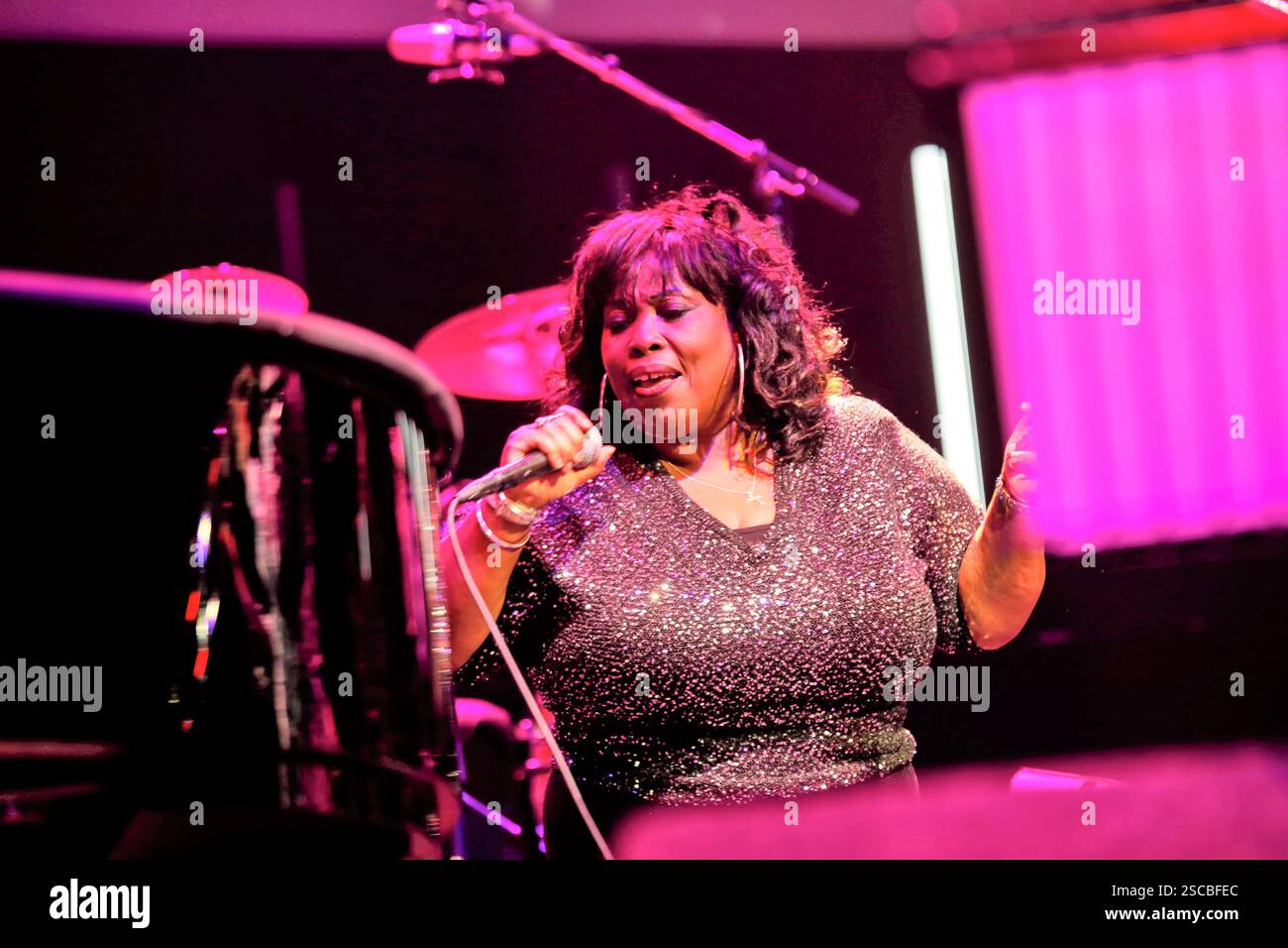Ruby Turner & Jools Holland at the Royal Albert Hall Friday 30th ...