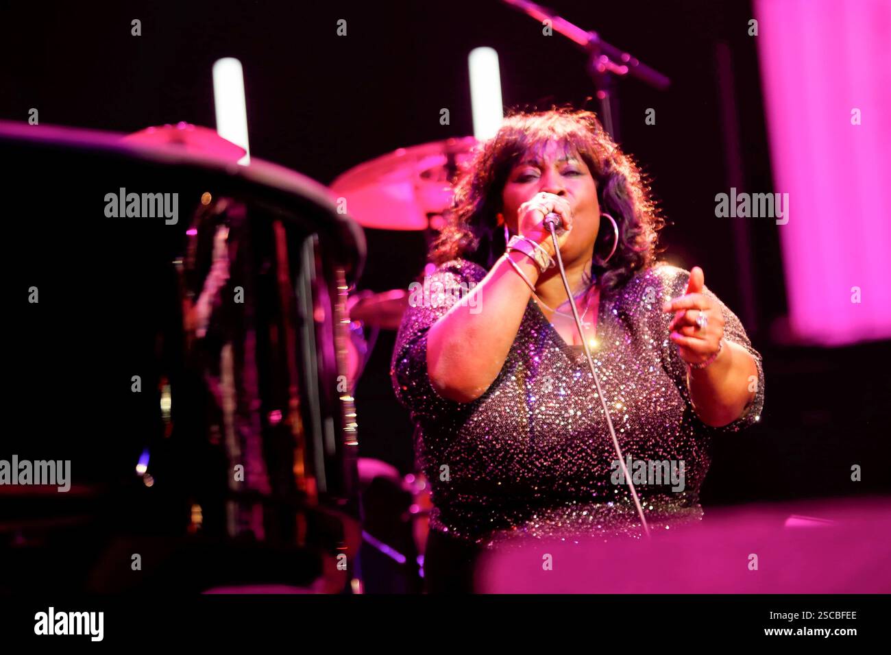 Ruby Turner & Jools Holland at the Royal Albert Hall Friday 30th ...