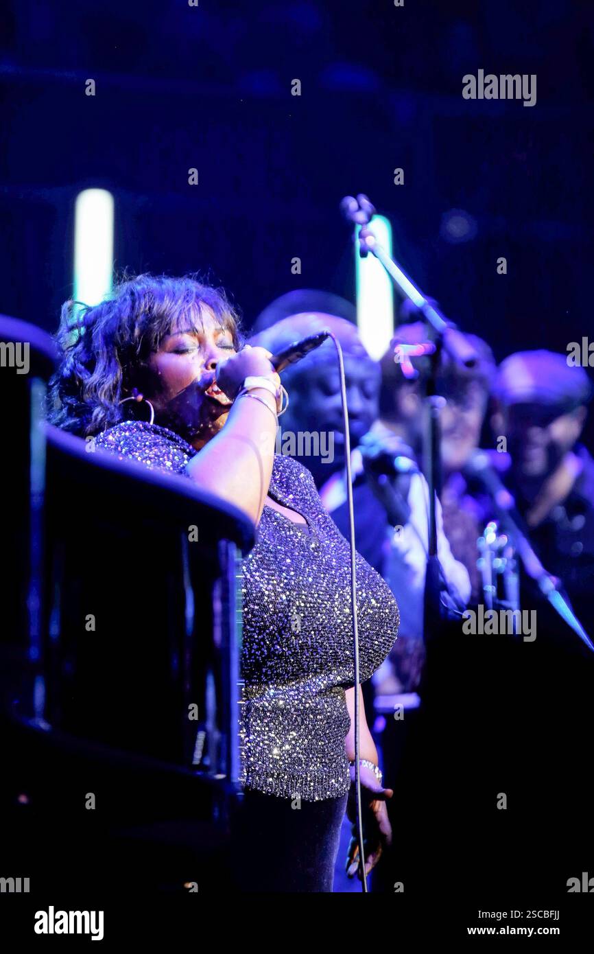 Ruby Turner & Jools Holland at the Royal Albert Hall Friday 30th ...