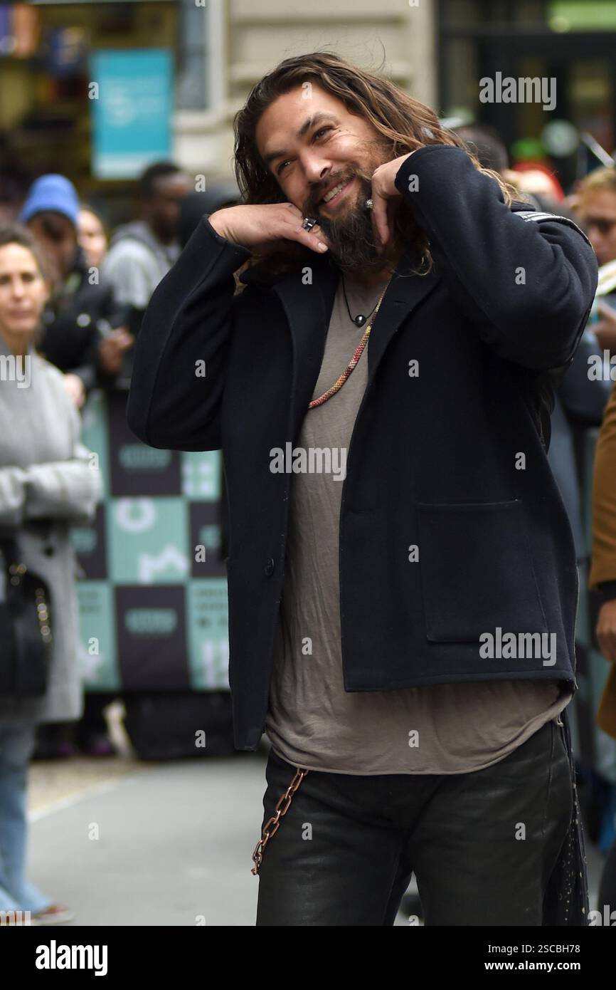 Jason Momoa made an appearance on Build Series on December 30, 2018 in ...