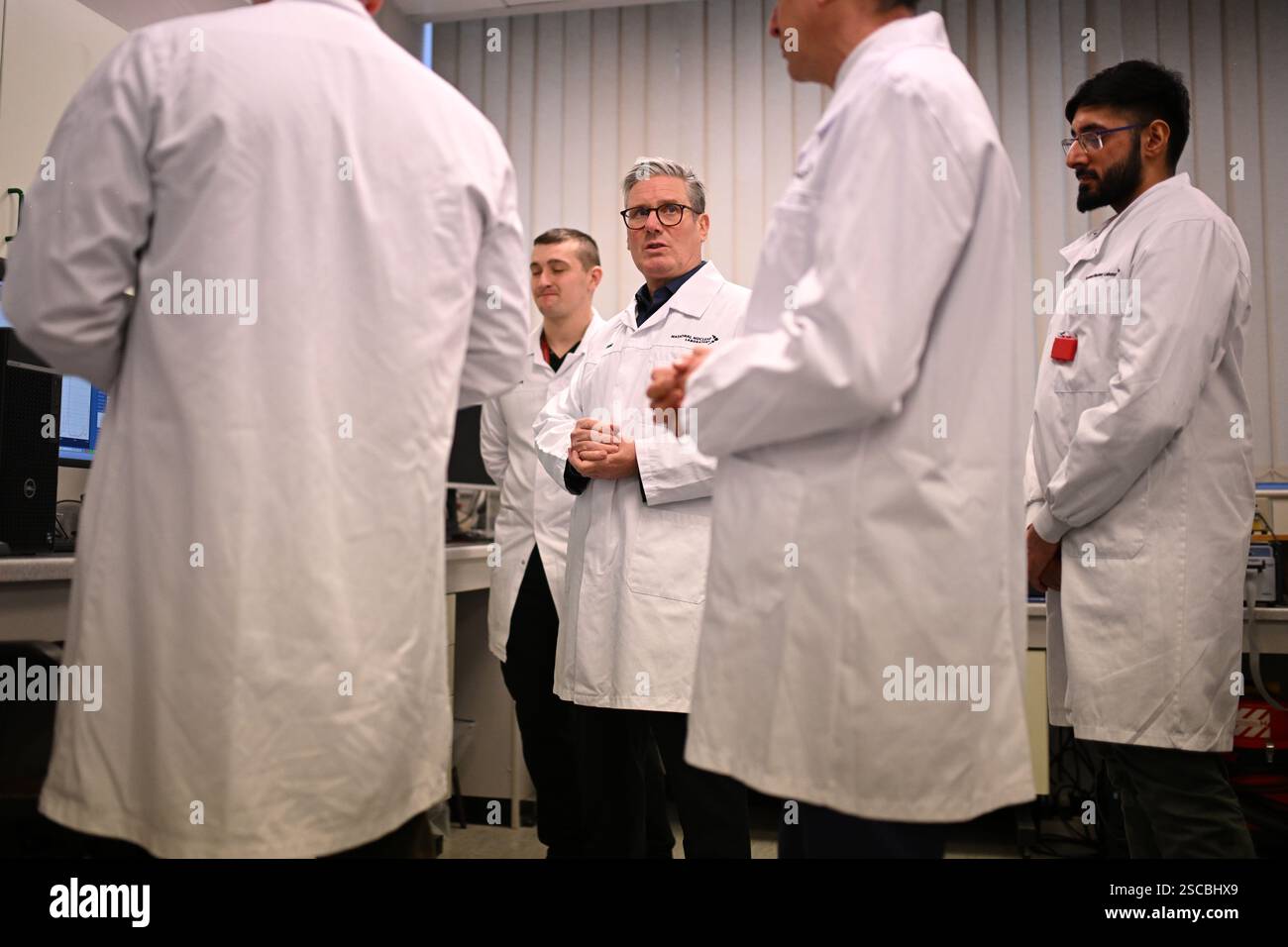 Prime Minister Sir Keir Starmer speaks with scientists in the ...