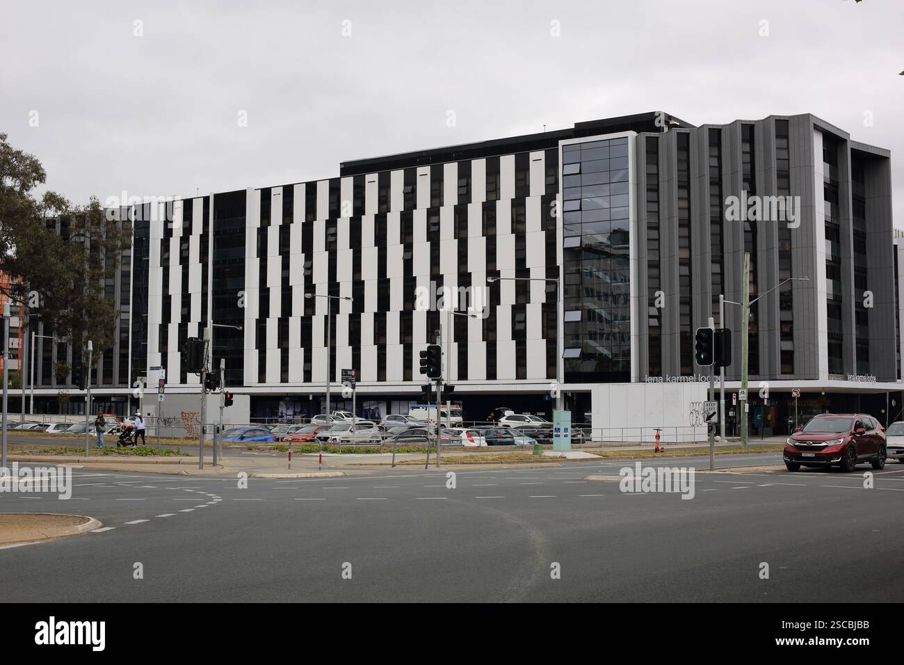 Australian national university students hi-res stock photography and ...