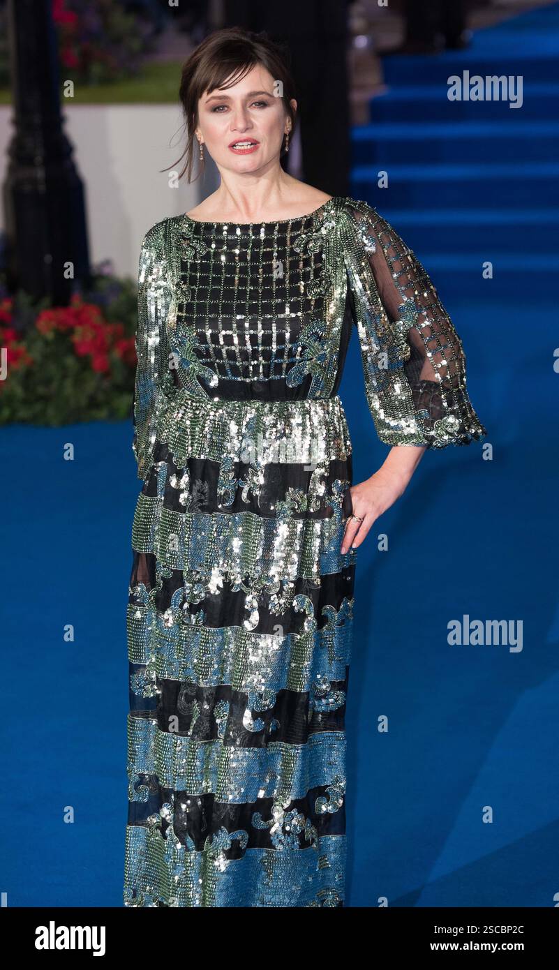 Emily Mortimer arrives on the red carpet for Mary Poppins Returns ...