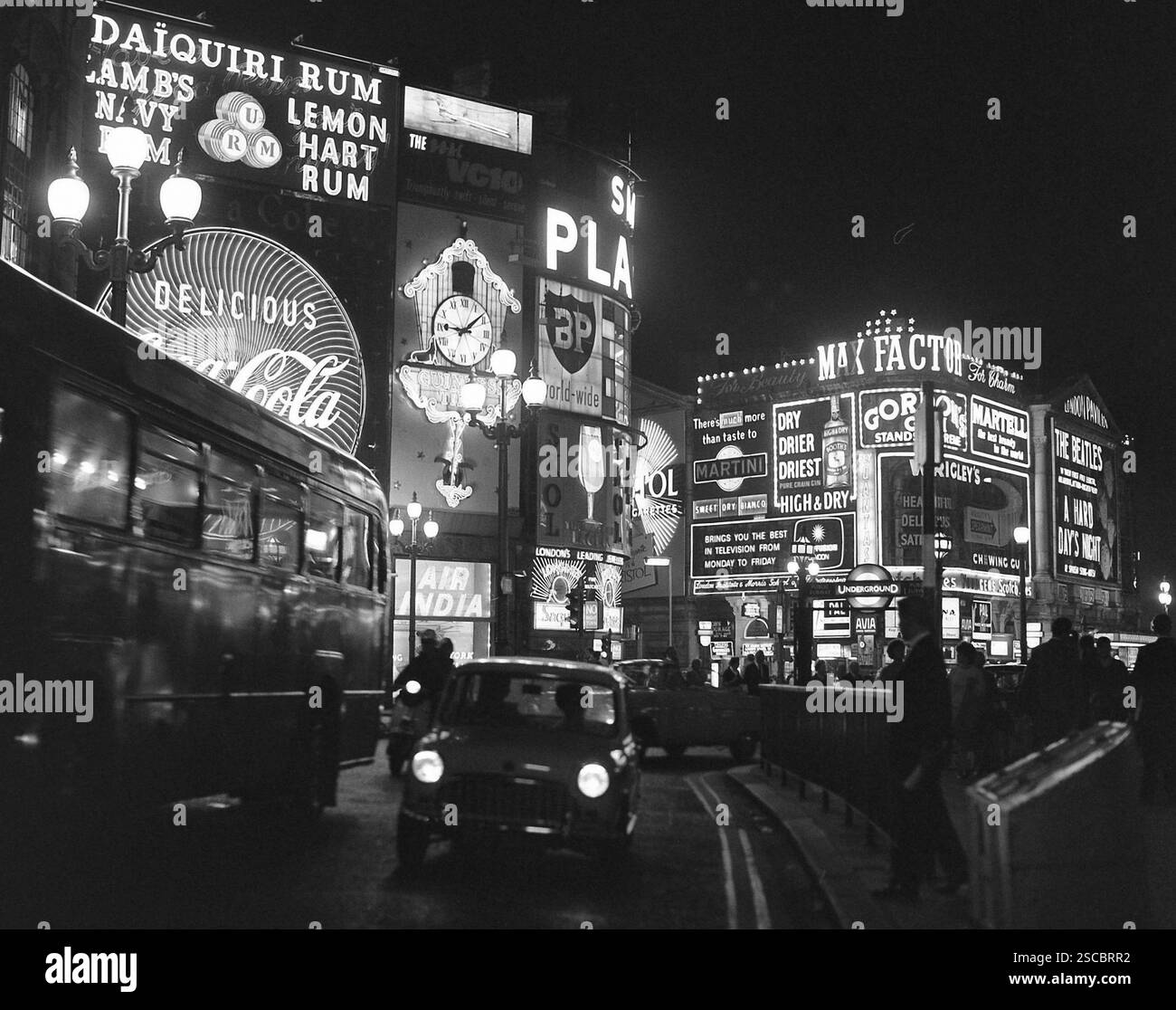 Piccadilly lights in circus Black and White Stock Photos & Images - Alamy