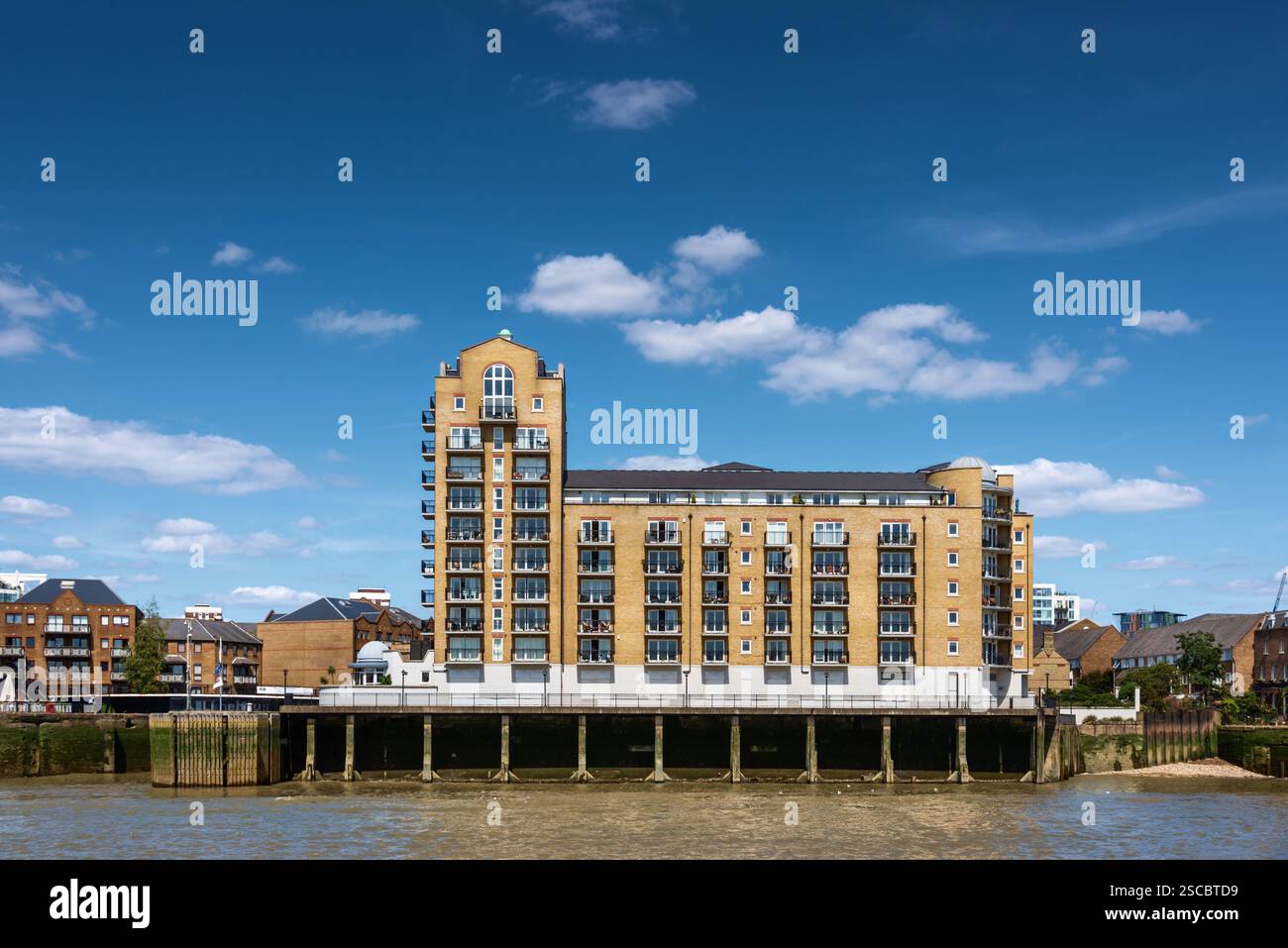 View victoria wharf hi-res stock photography and images - Alamy