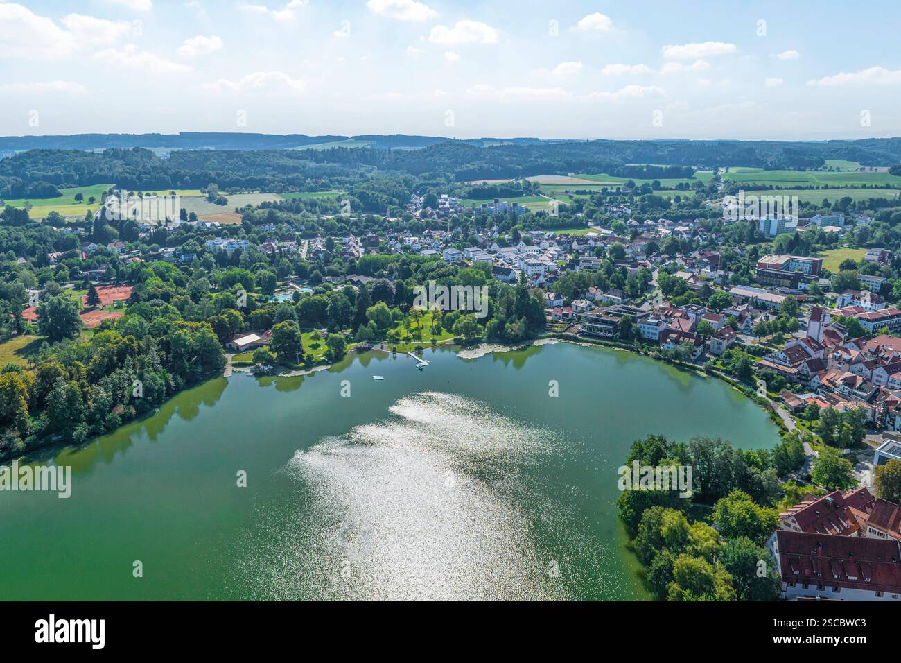 Der Kurort Bad Waldsee in Oberschwaben im Sommer aus der ...