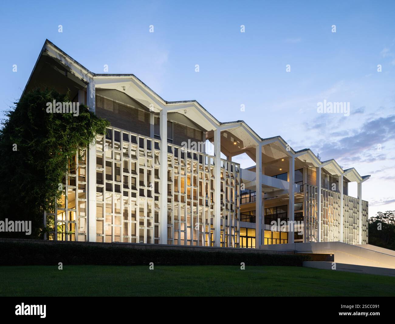 Rust Hall, formerly Memphis Art Academy, Location: Memphis TN ...