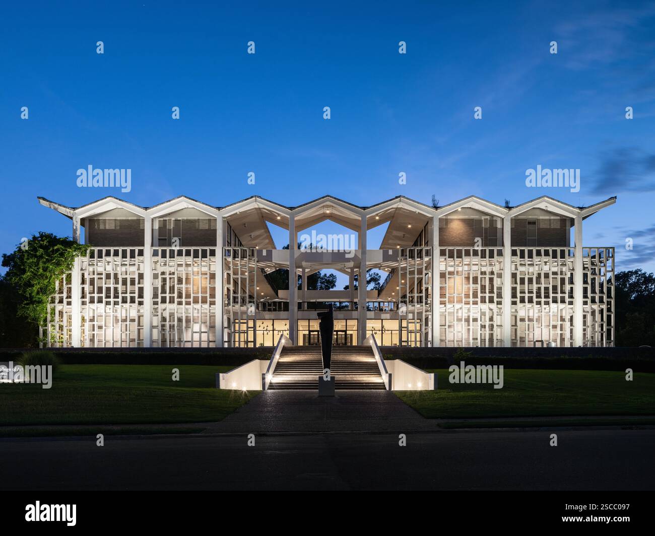 Rust Hall, formerly Memphis Art Academy, Location: Memphis TN ...