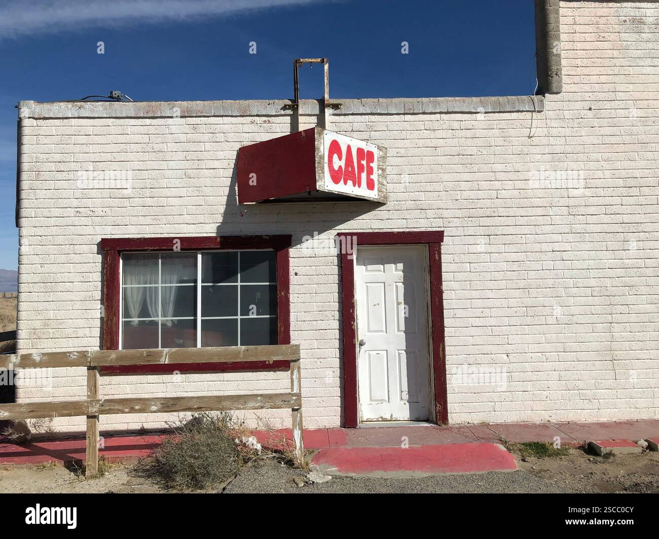 Roadside dining spot hi-res stock photography and images - Alamy