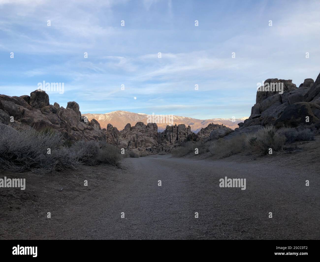 Scenic View of Alabama Hills National Scenic Area in Lone Pine ...