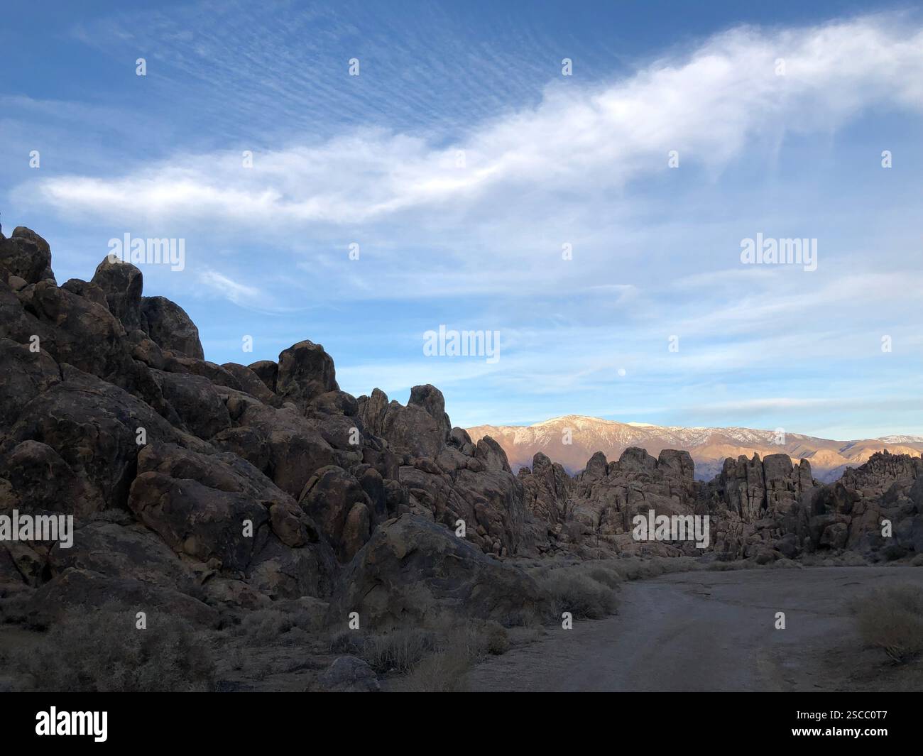 Scenic View of Alabama Hills National Scenic Area in Lone Pine ...