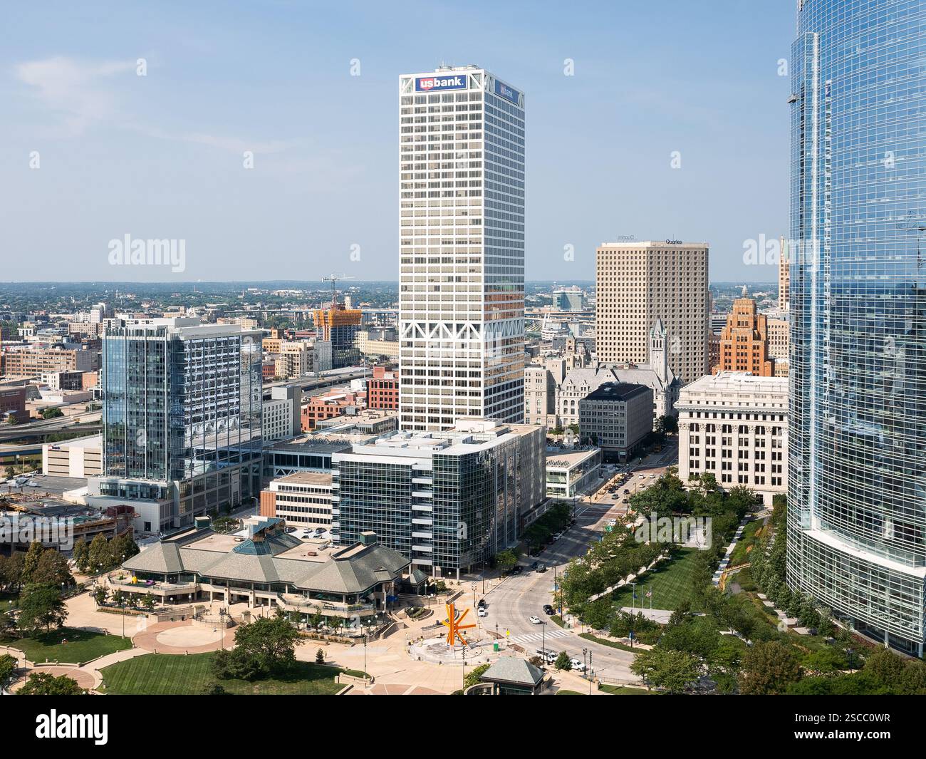 First Wisconsin Center, Location: Milwaukee WI, Architect: Skidmore ...