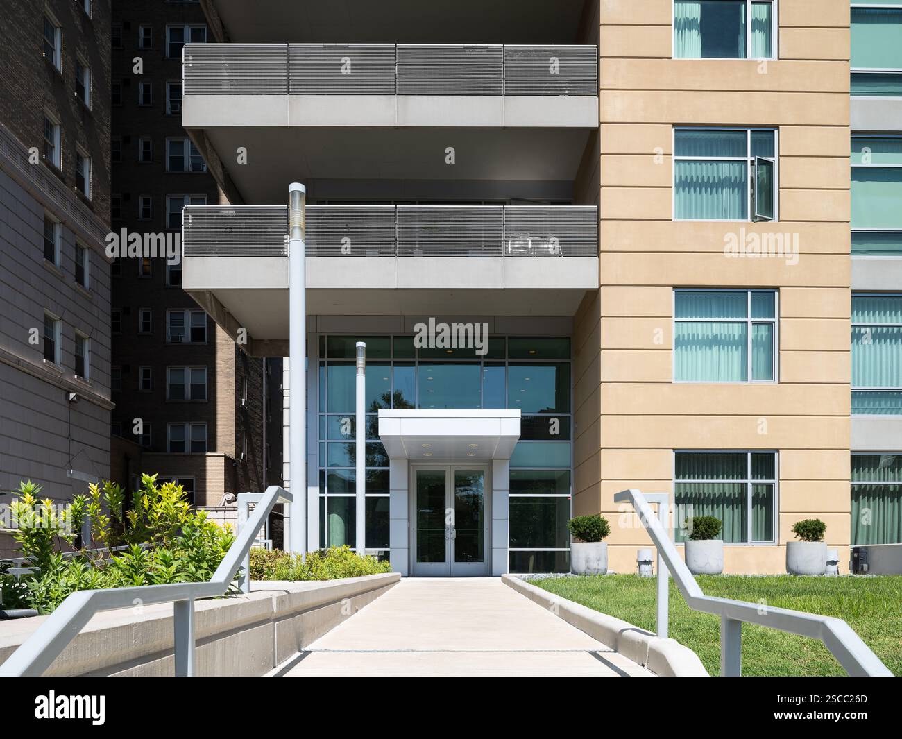 4545 Lindell, Location: St. Louis MO, Architect: Louis Sauer Stock ...