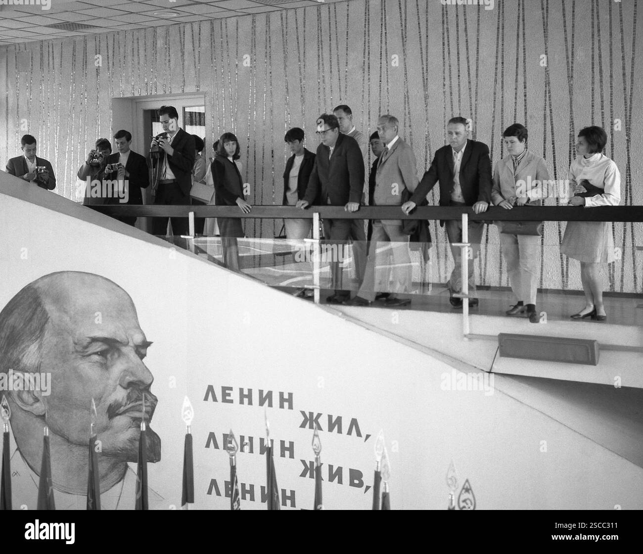 Picture of Lenin and visitors with cameras at the Lenin-Museum in ...