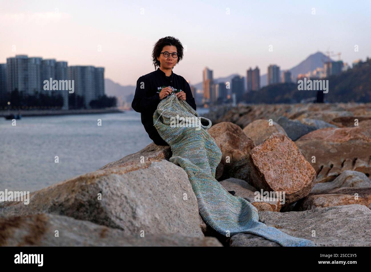 Mona Chen bei einem Photoshooting an der Grenze von Hongkong zu Festlandchina. Sie ist eine ...