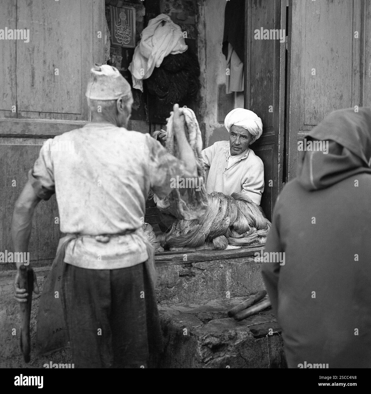 1974 men Black and White Stock Photos & Images - Alamy