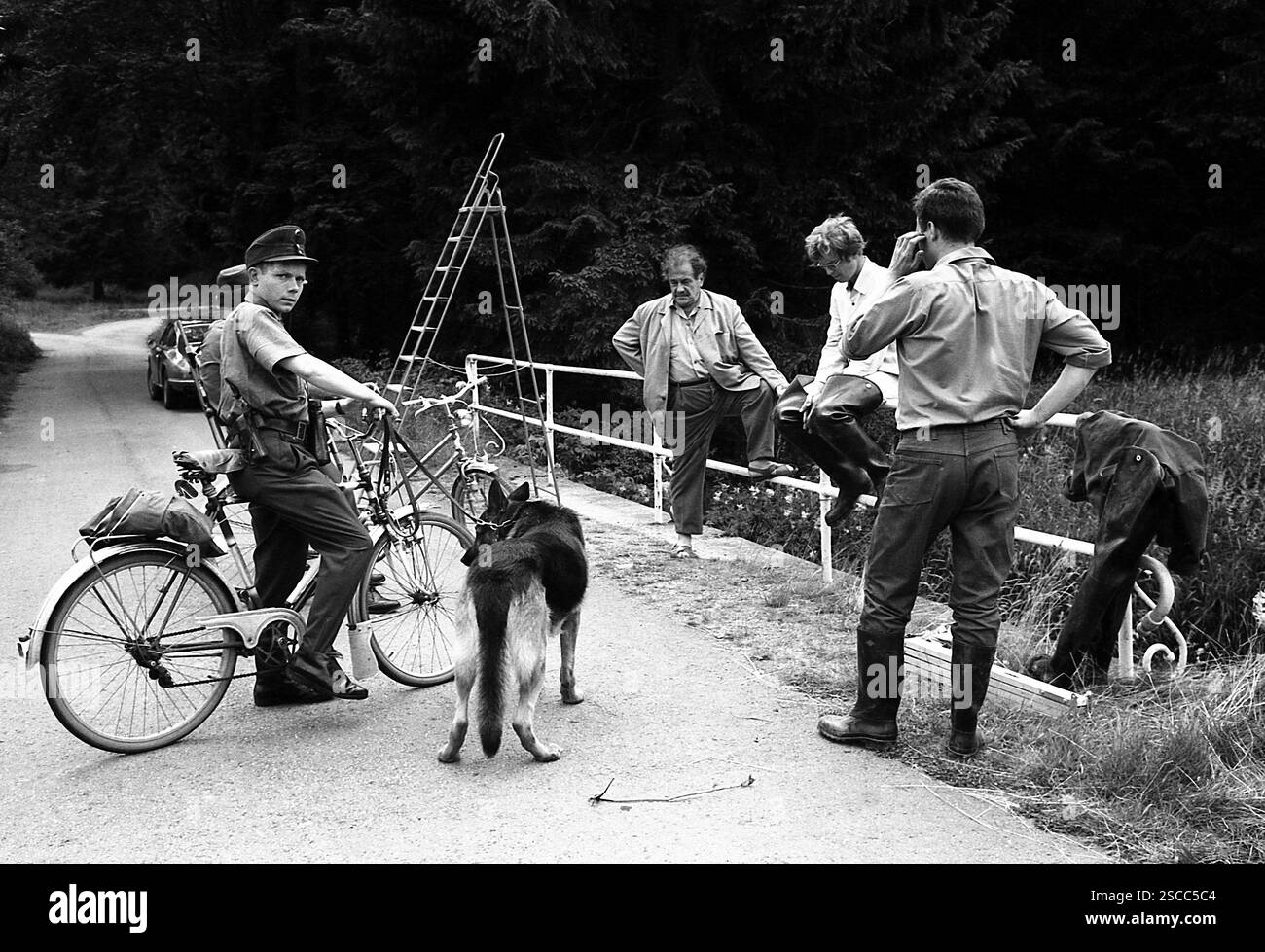 Border research Black and White Stock Photos & Images - Alamy